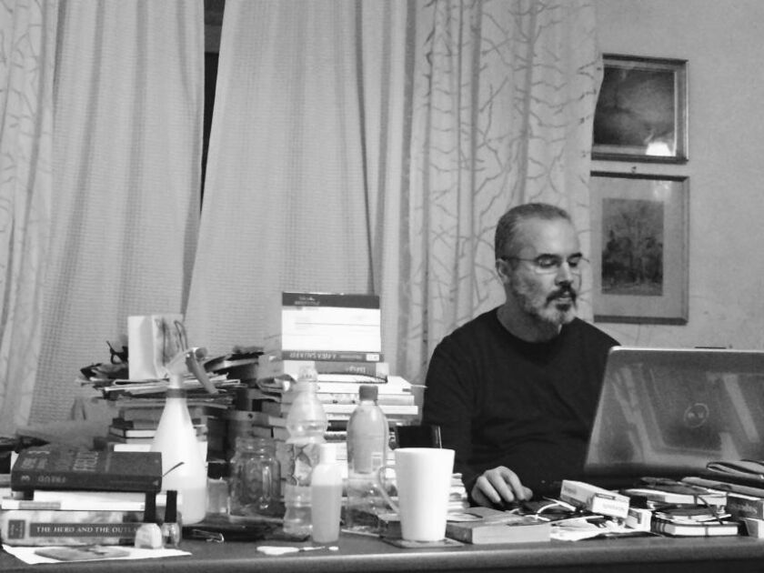 Mihnea Măruță, autor la Identitatea Virtuală